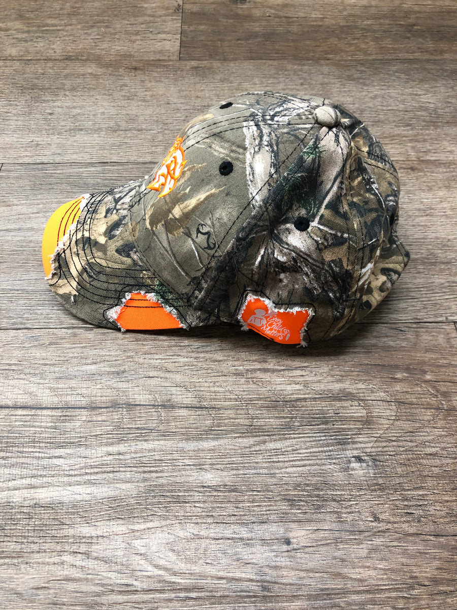 Muin Every Child Matters Logo Hat - RealTree Camo – Halifax Thunderbirds